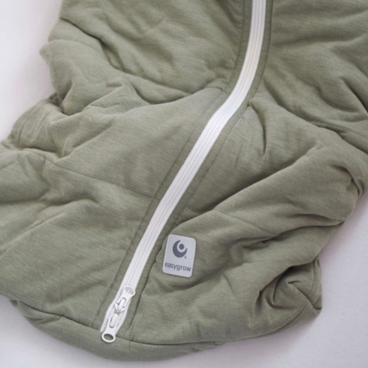 Easygrow - Nattpose Warm Green - Guttelus.no